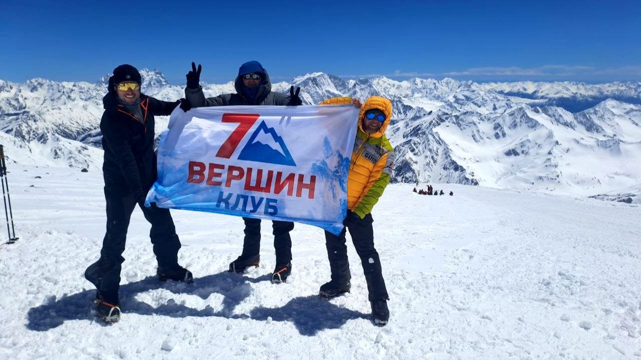 Группа Клуба 7 Вершин «Ман» поднялась на Скалы Пастухова, завершая подготовку к штурму Эльбруса