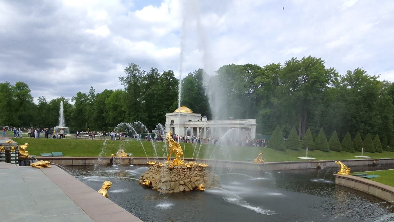 03 июня 2026 года. Петергоф . Фонтаны
