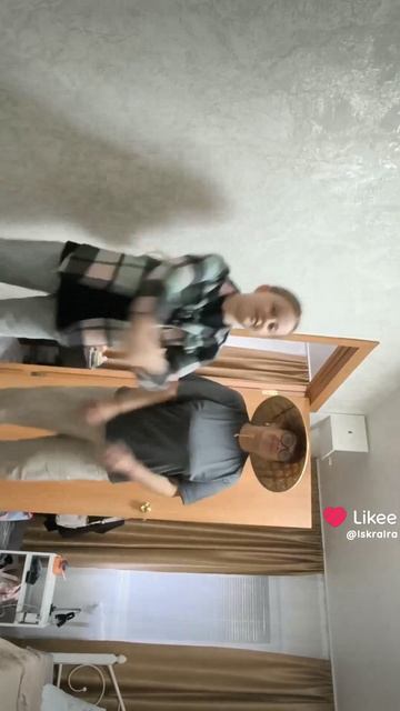 04-06-2026танцы с внучкой