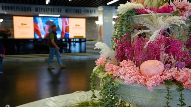 Крымский отель Ялта турист. Подготовка к святой Пасхе.