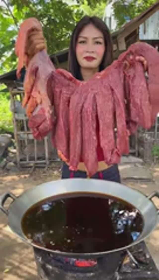 Рецепт приготовления аппетитного мяса во фритюре.