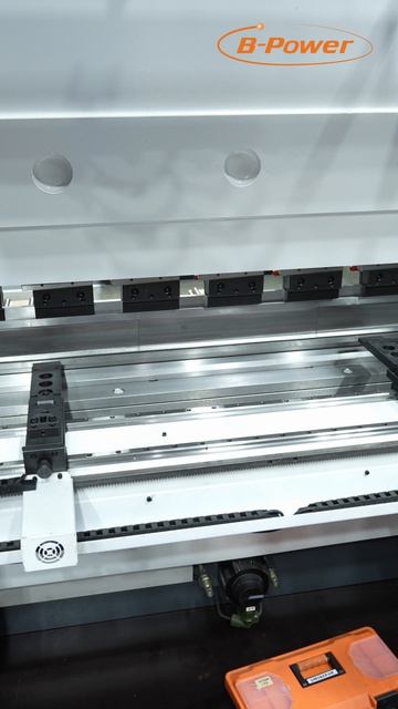 Bodor на выставке Металлообработка 2О26: Гидравлический листогиб B-POWER P 100/2500 W