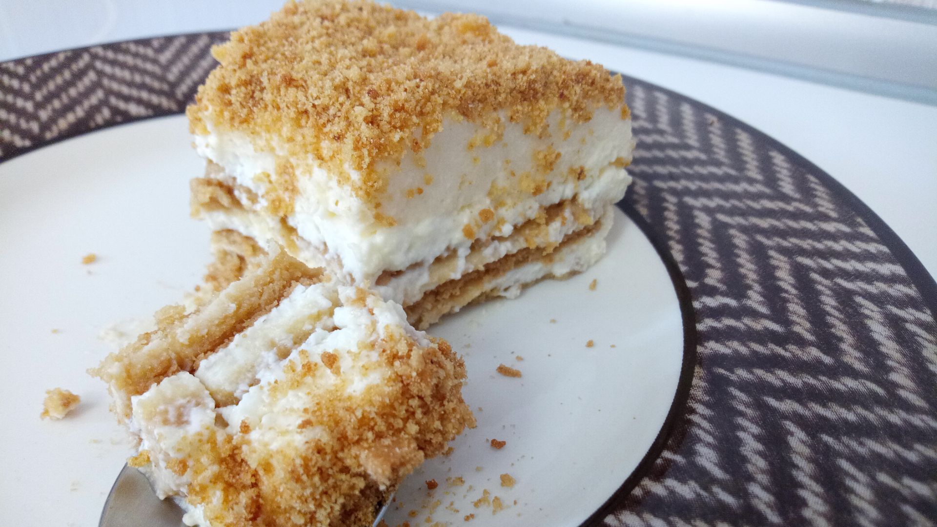 МЕДОВИК Вкусный и Легкий МУССОВЫЙ СМЕТАННЫЙ ТОРТ #медовик #муссовыйторт #вкусныймедовик