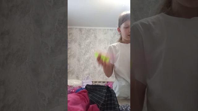 мне подарили сумочку