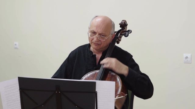 Жмурин С.Н., заведующий кафедрой оркестровых струнных, духовых и ударных инструментов, профессор