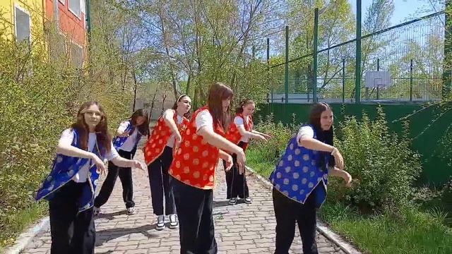 Планета Чистый луч. "Наадан дээрээ", традиционный танец