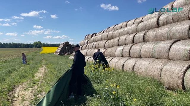флис для сена и соломы Лелаф и Ланитэкс, первые пробы нового типа укрывного материала для скирд