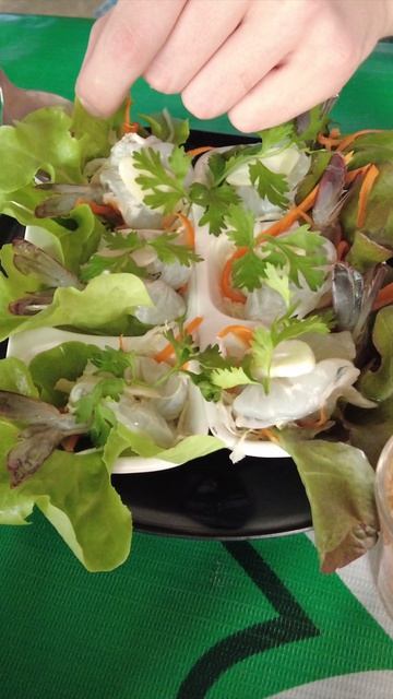Сашими нервно курит? Тайские сырые креветки бьют по вкусу сильнее — Goong Chae Nam Pla