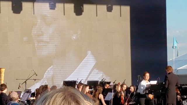 Виктория Исакова, книжный фестиваль Красная площадь (1)