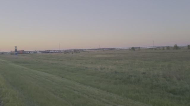 Путь домой. Рассвет в Барабинской степи.