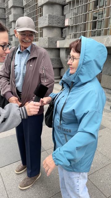 Почему люки круглые?🧐