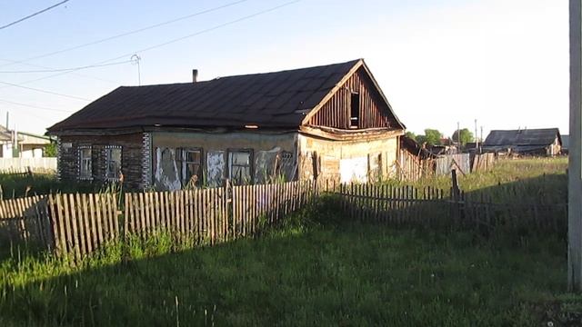 Дом у дороги  деревенская жизнь