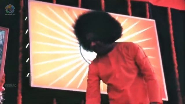 Документальный сериал о Шри Сатья Саи.  Серия 4. Саи Бхаджаны - королевский путь к Богу.