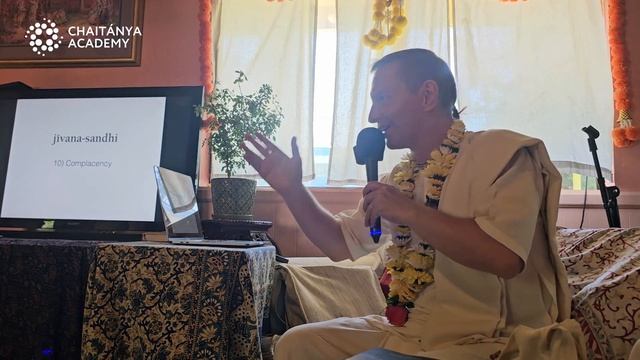 Q&A: Should we leave everything for bhakti? - 2025-05-03 - Sri Prem Prayojan