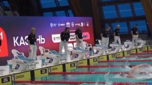 В Казани состоялся прощальный заплыв двукратного олимпийского чемпиона Евгения Рылова