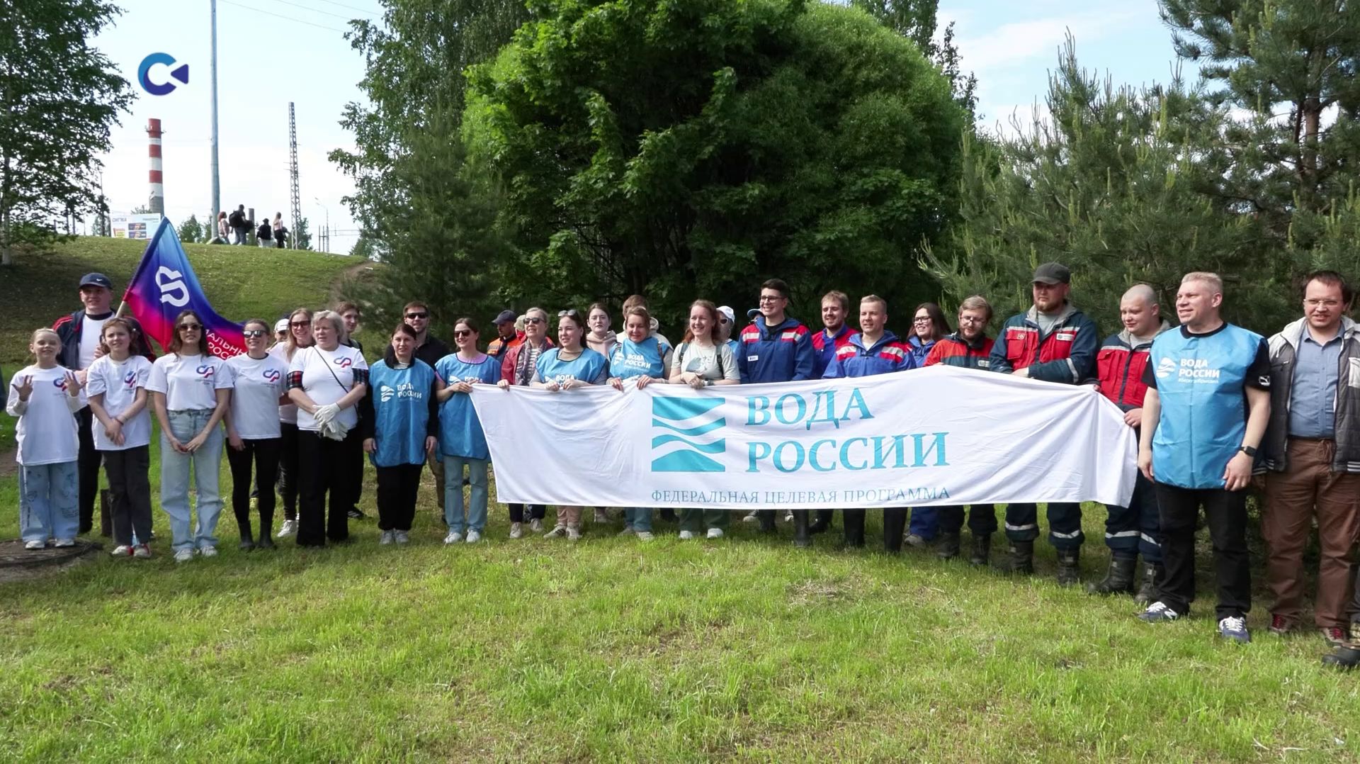 В День эколога в Петрозаводске активисты вышли на уборку берегов Неглинки