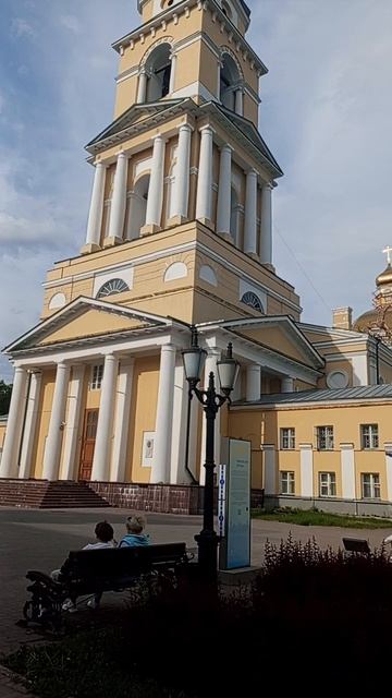 Пермь храм при входе на набережную города