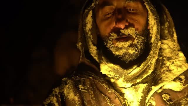 XAKAN _    -12°C СНЕГОПАД; нет укрытия — нет спального мешка. Бушкрафт. Зимний кемпинг