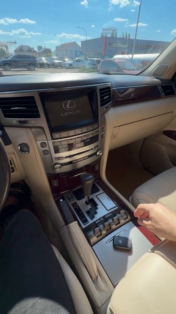 2015 Lexus LX570 запуск двигателя