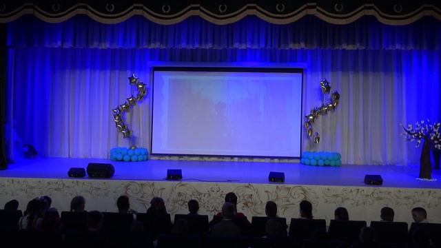 Фестиваль народов России в ОЦ "НЬЮТОН"