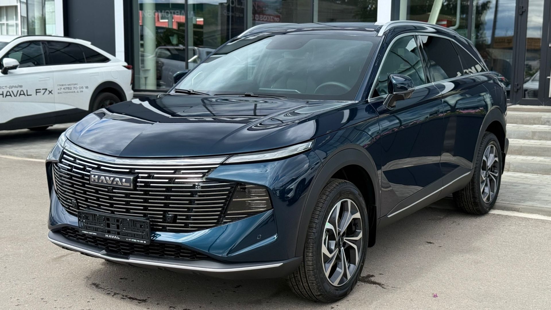 HAVAL F7 в комплектации Премиум синий салон черный