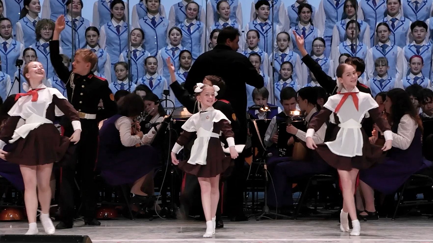 "Школьная полька", Ансамбль имени Локтева. "School Polka", Loktev Ensemble.