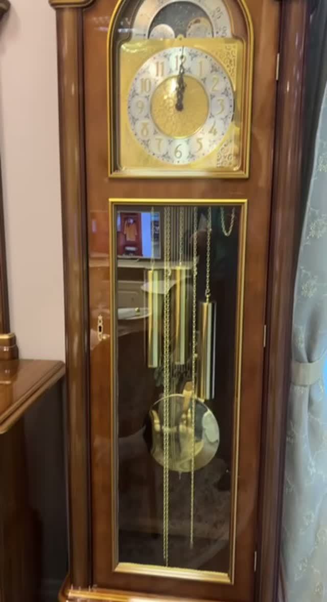 Напольные часы Флориана орех