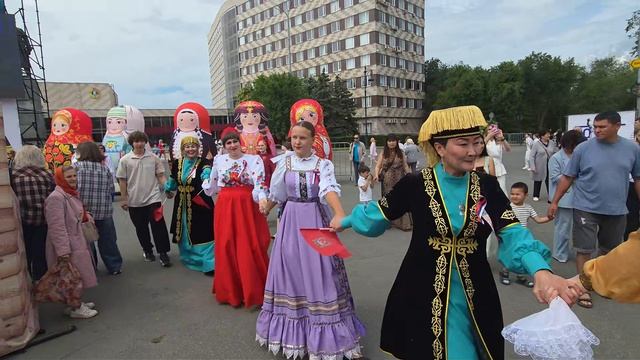 Оренбург День России, День народов Оренбуржья Видео Виктор Поживин 12.06.26.