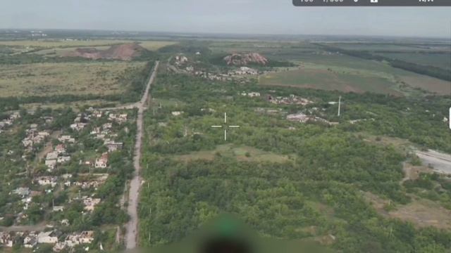 Военнослужащие нарисовали флаг РФ. Коасноармейск ДНР