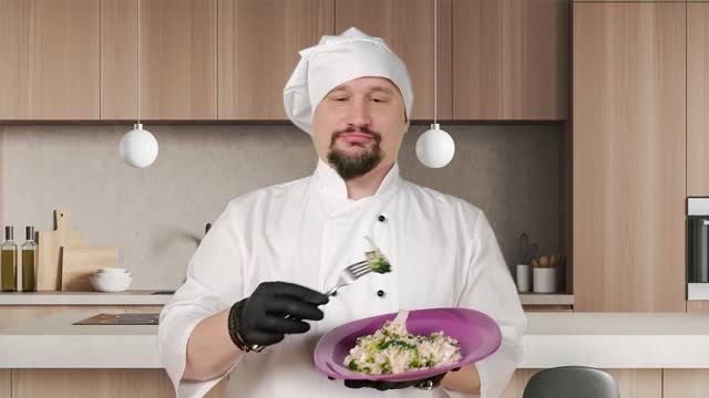 Tupperware Moscow | Термосервирователь (2,8 л): салат с кускусом, брокколи и сыром фета