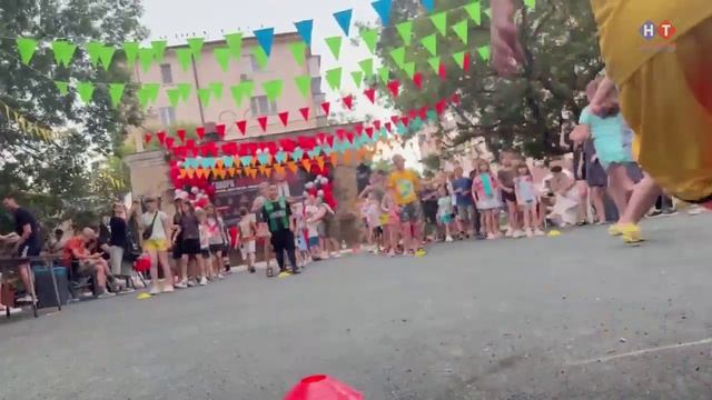 Праздник пришел в каждый двор, в каждый дом!