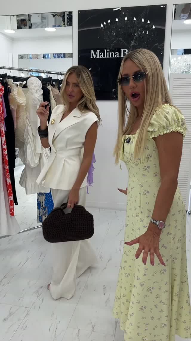Ворвемся в новую деловую неделю элегантно 😍❤️ New Collection 💣новый костюм 💣