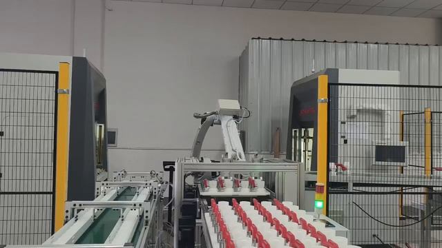 MOKA robot I Обслуживание термопластавтомата (2)