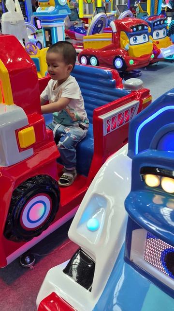 Детская качалка с видеоигрой Gogobus kiddie ride