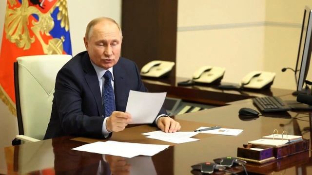 Работник московского метро украл оружие у коллеги в туалете