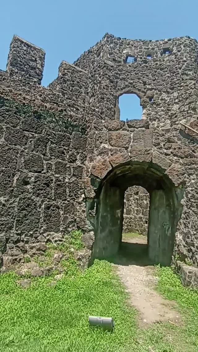 В крепости Гонио-Апсарос (край Аджария, Грузия) 18.07.2025