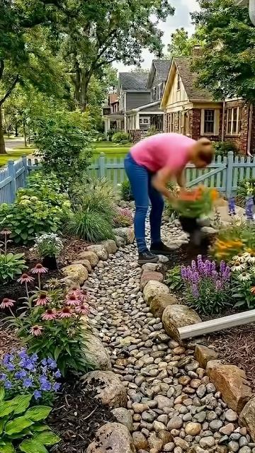 Горная речка на ландшафтном участке 💦