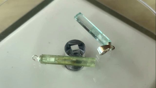 Подвески из кристаллов аквамарина, гелиодора ( 2 )