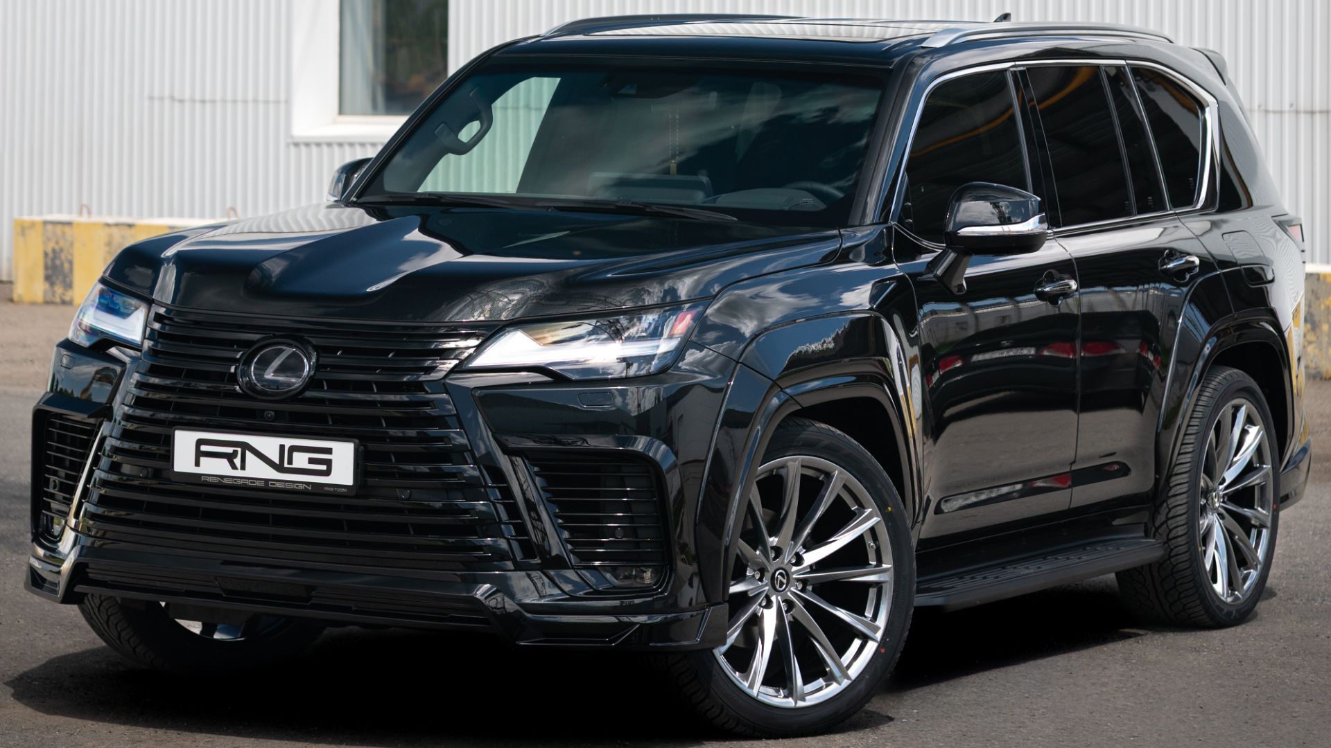 Lexus LX600