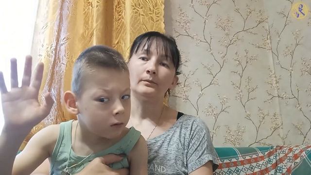 Тимофей учится ходить