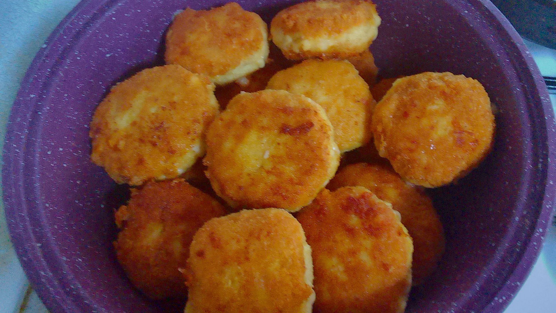Рубленые куриные котлеты с сыром