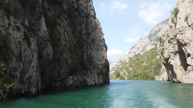 Плыву по озеру, Зеленый каньон, Турция