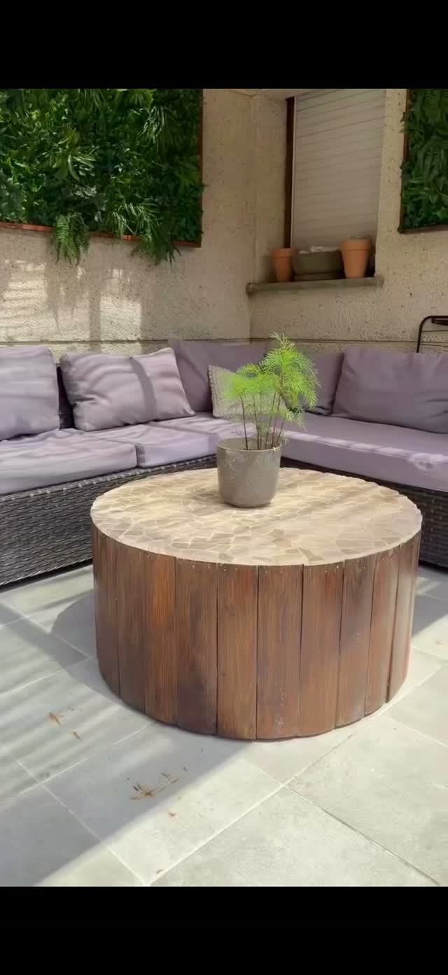 Отличный столик из деревянной катушки 🗿