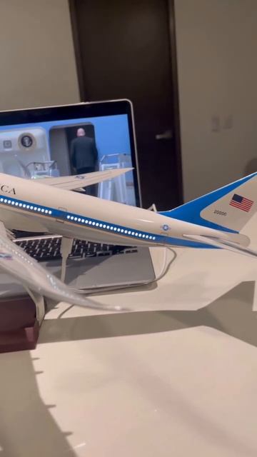 Президентский лайнер Boeing 747 - коллекционное издание✈️
