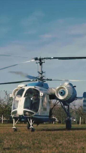 Небесный помощник полей - вертолёт Ка-26