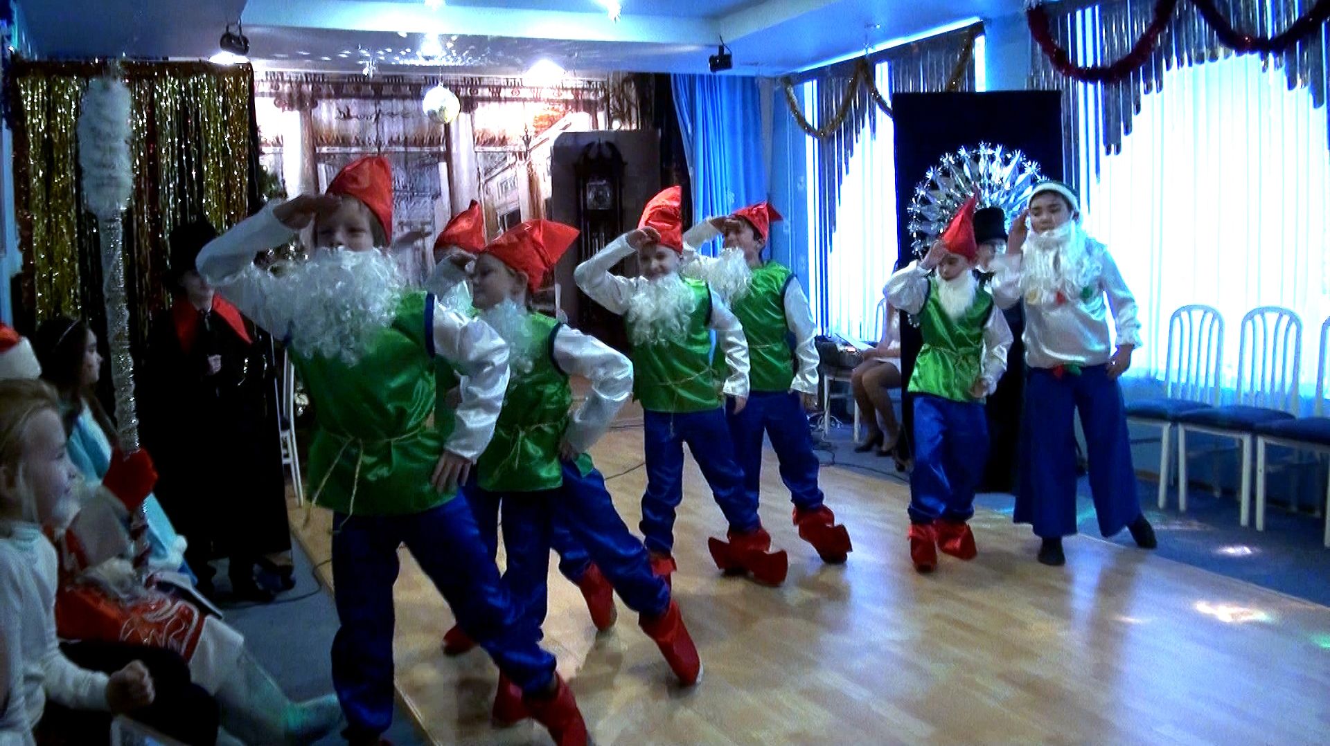 Белоснежка и семь гномов