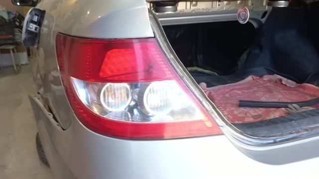 Как снять заднюю фару с BYD F3 2011г