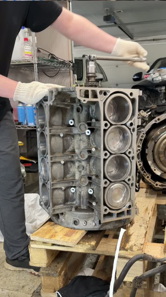 Дневник счастливого владельца S500 W222. День 77. Установка ГБЦ.