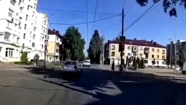 Куда то спешит