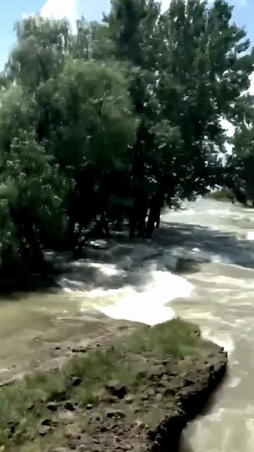 Обстановка в Челябинске после сильного дождя